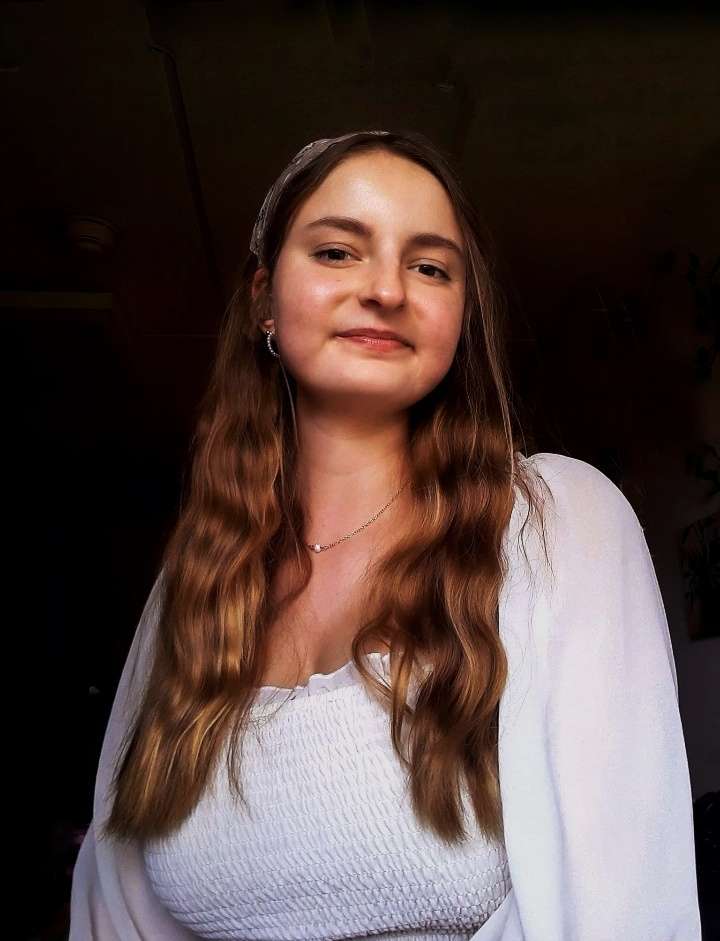 Standout Seniors: Meet Alanna Gillis (Creative Writing) – BEHREND BLOG